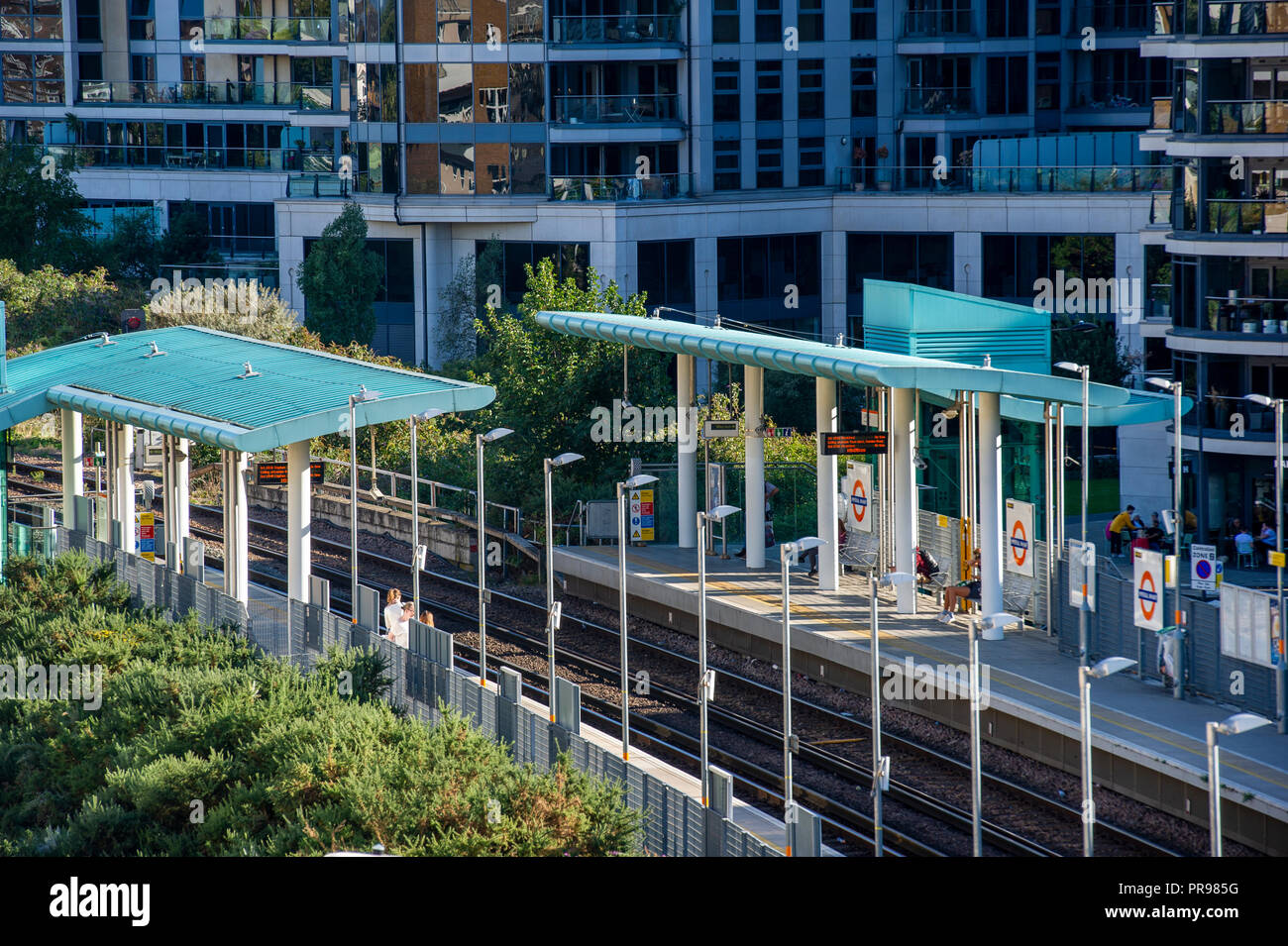 Chelsea harbour station hi-res stock photography and images - Alamy