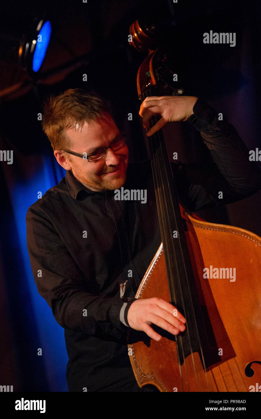 Dag arnesen trio hi-res stock photography and images - Alamy