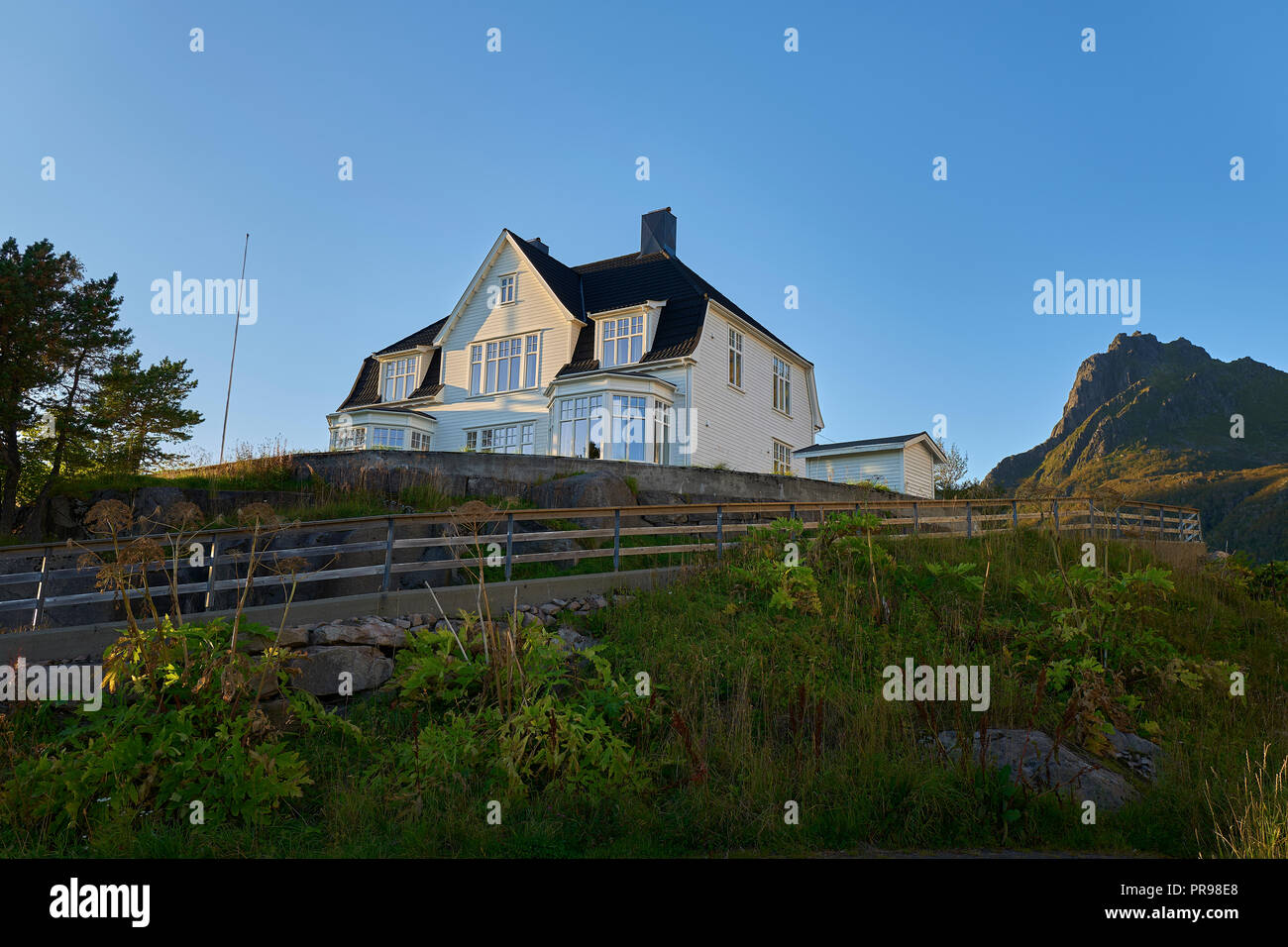 Norwegian traditional building hi-res stock photography and images - Alamy