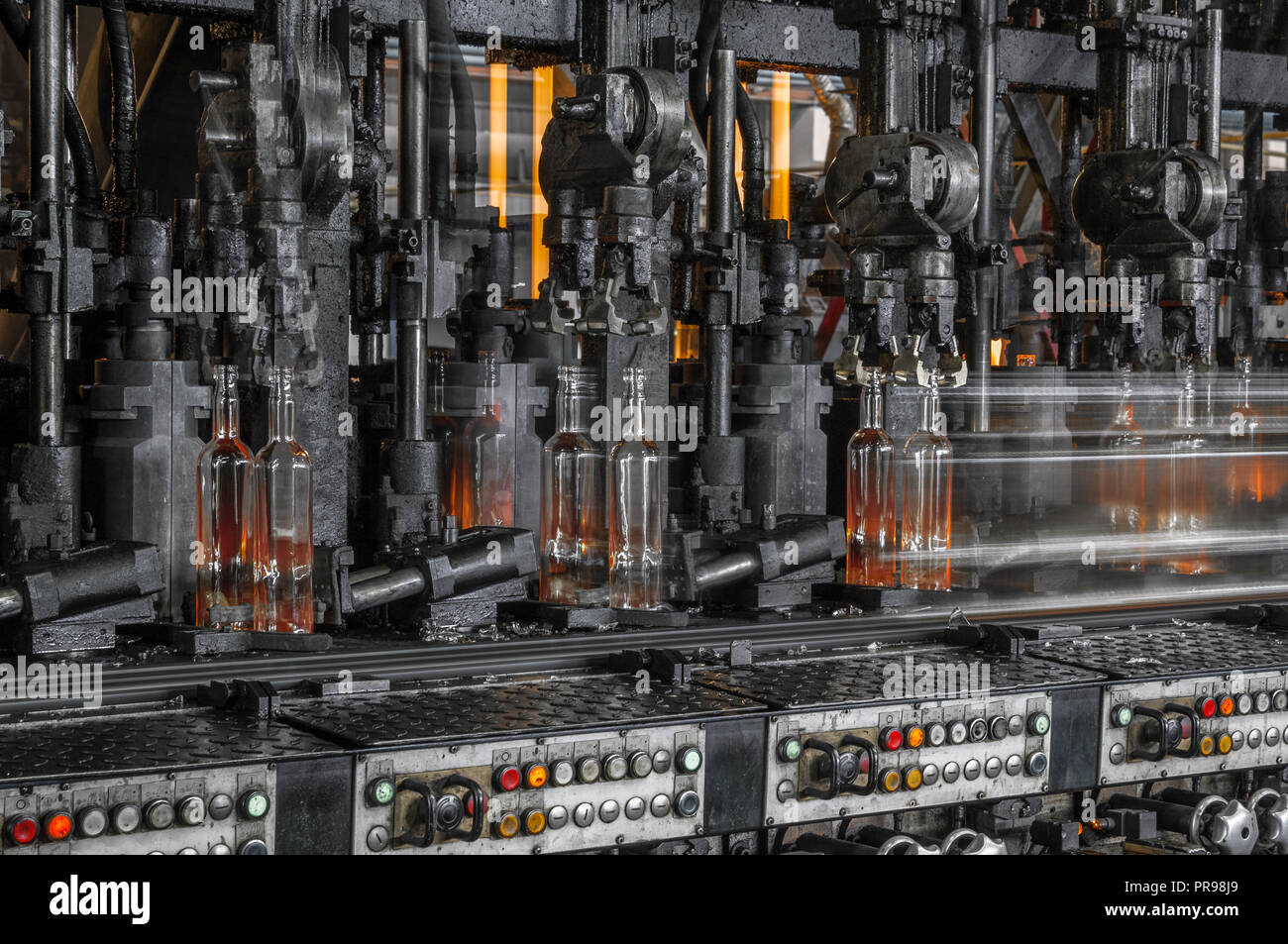 Glass bottles heat hi-res stock photography and images - Alamy