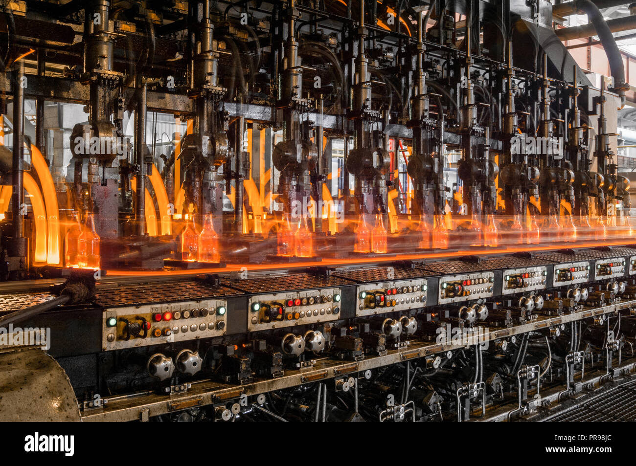 Glass bottles heat hi-res stock photography and images - Alamy