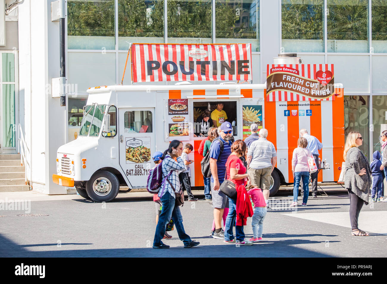 Poutine food truck canada hi-res stock photography and images - Alamy