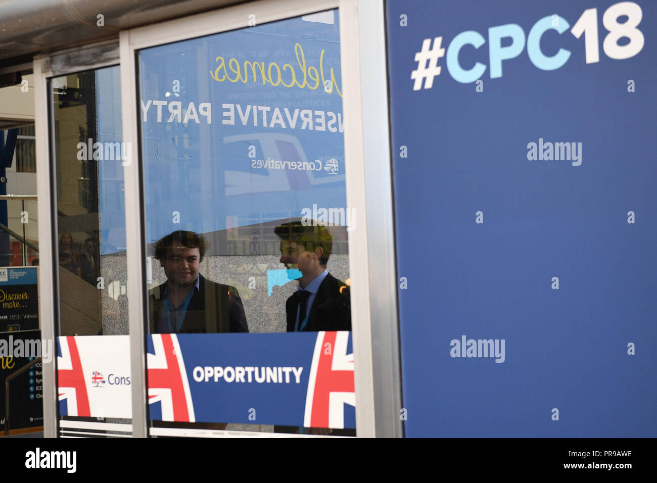 Tory supporters arriving hi-res stock photography and images - Alamy