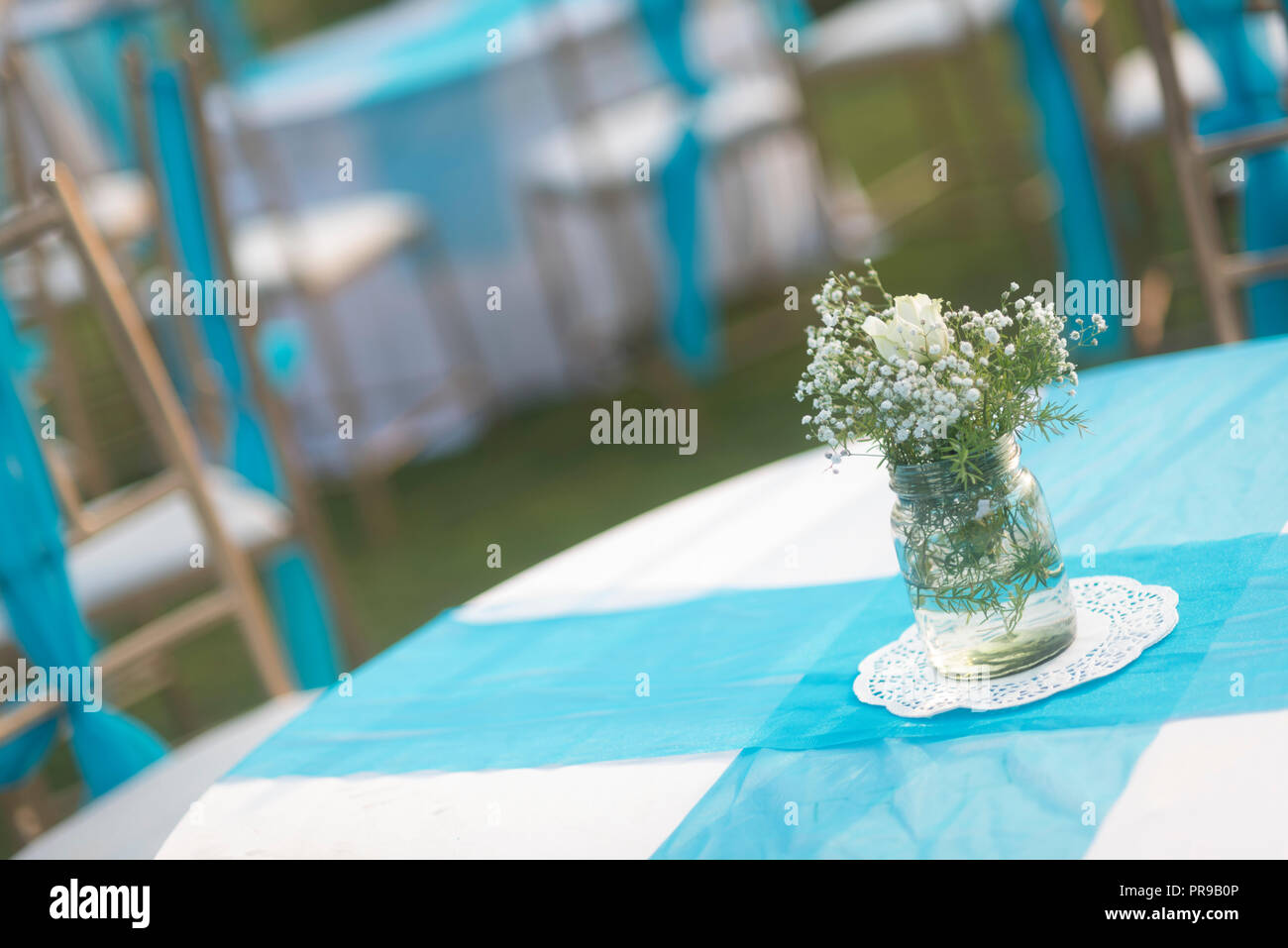 flower decor hotel lobby. table decor, function decor , flower ...