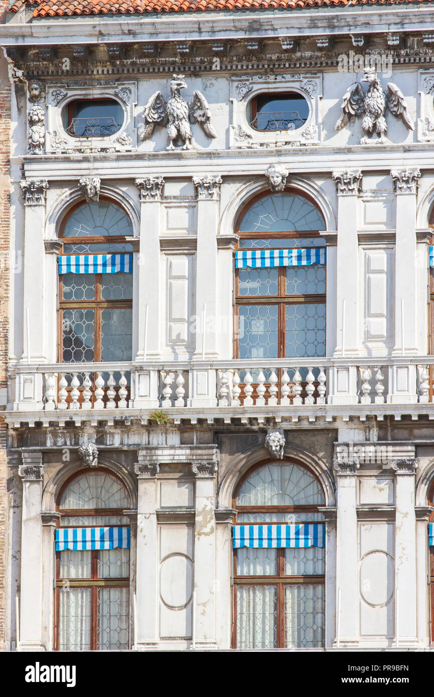 Labia hi-res stock photography and images - Alamy