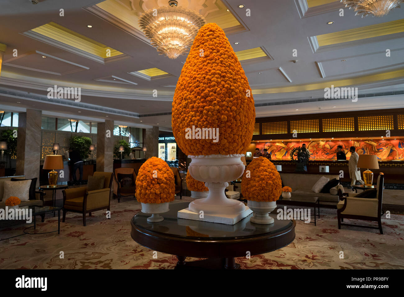 flower decor hotel lobby. table decor, function decor , flower ...