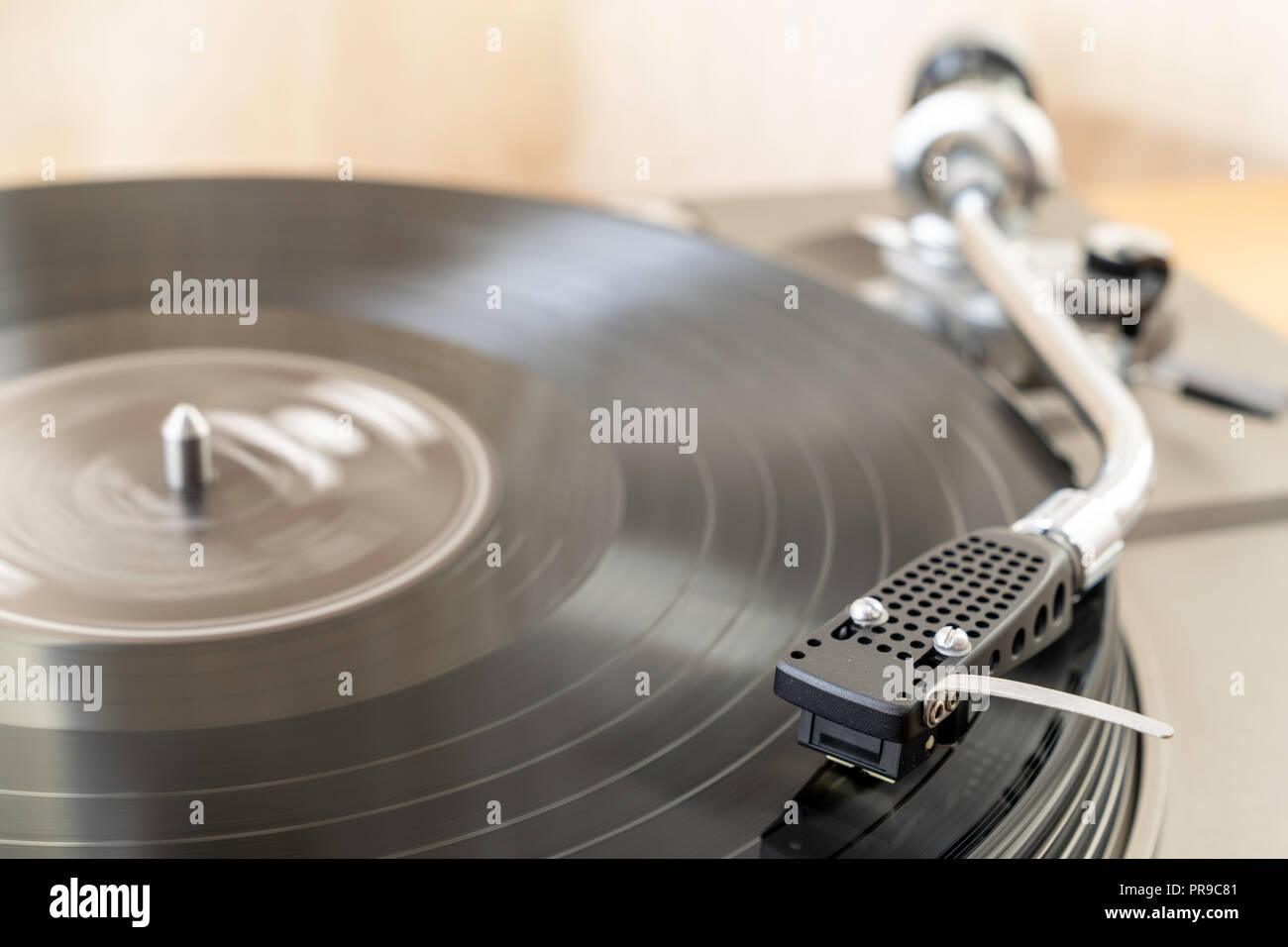 Phonograph tone arm hi-res stock photography and images - Alamy