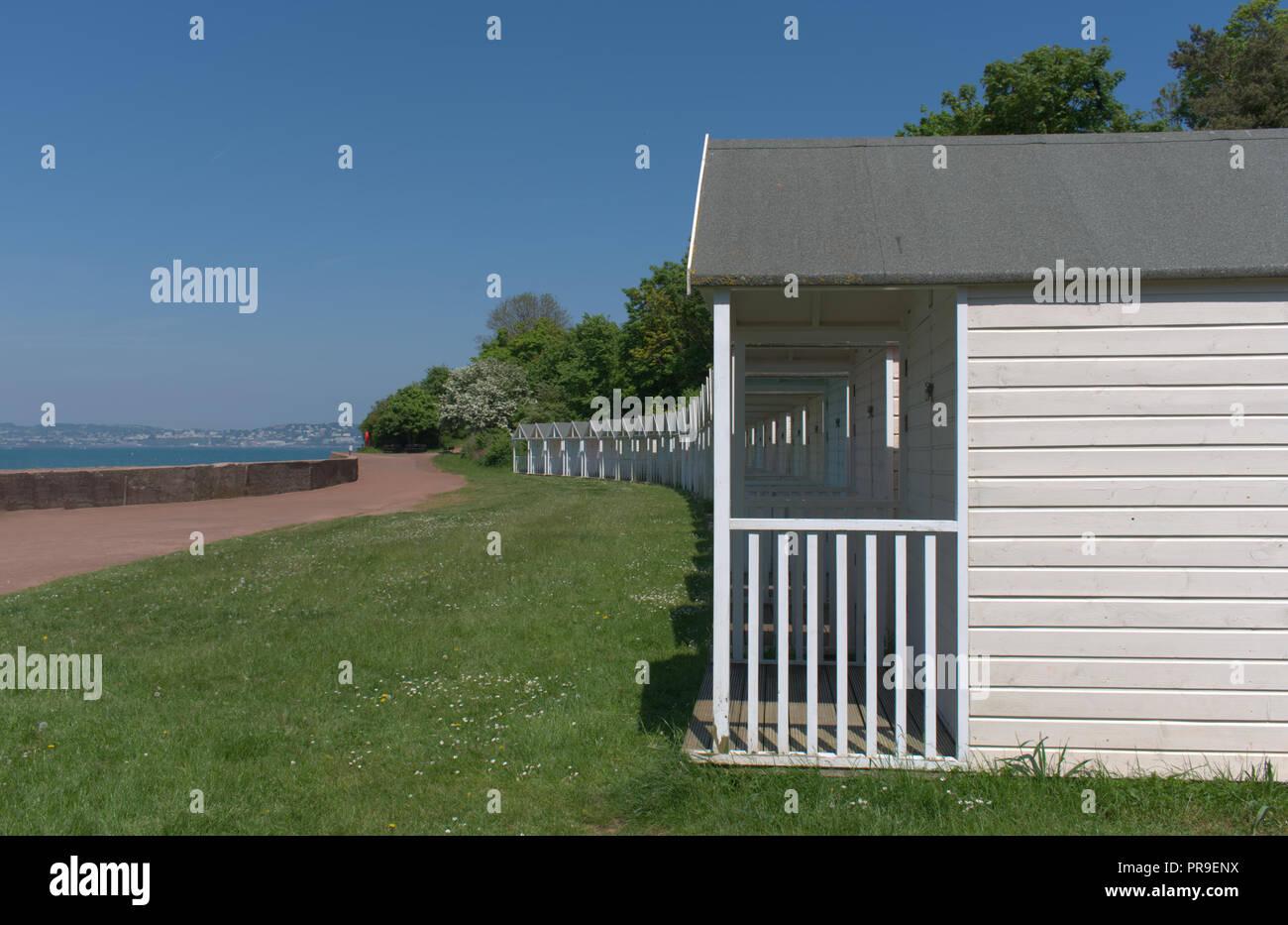 Beach Huts on Broadsands Beach, Paignton Devon Stock Photo - Alamy