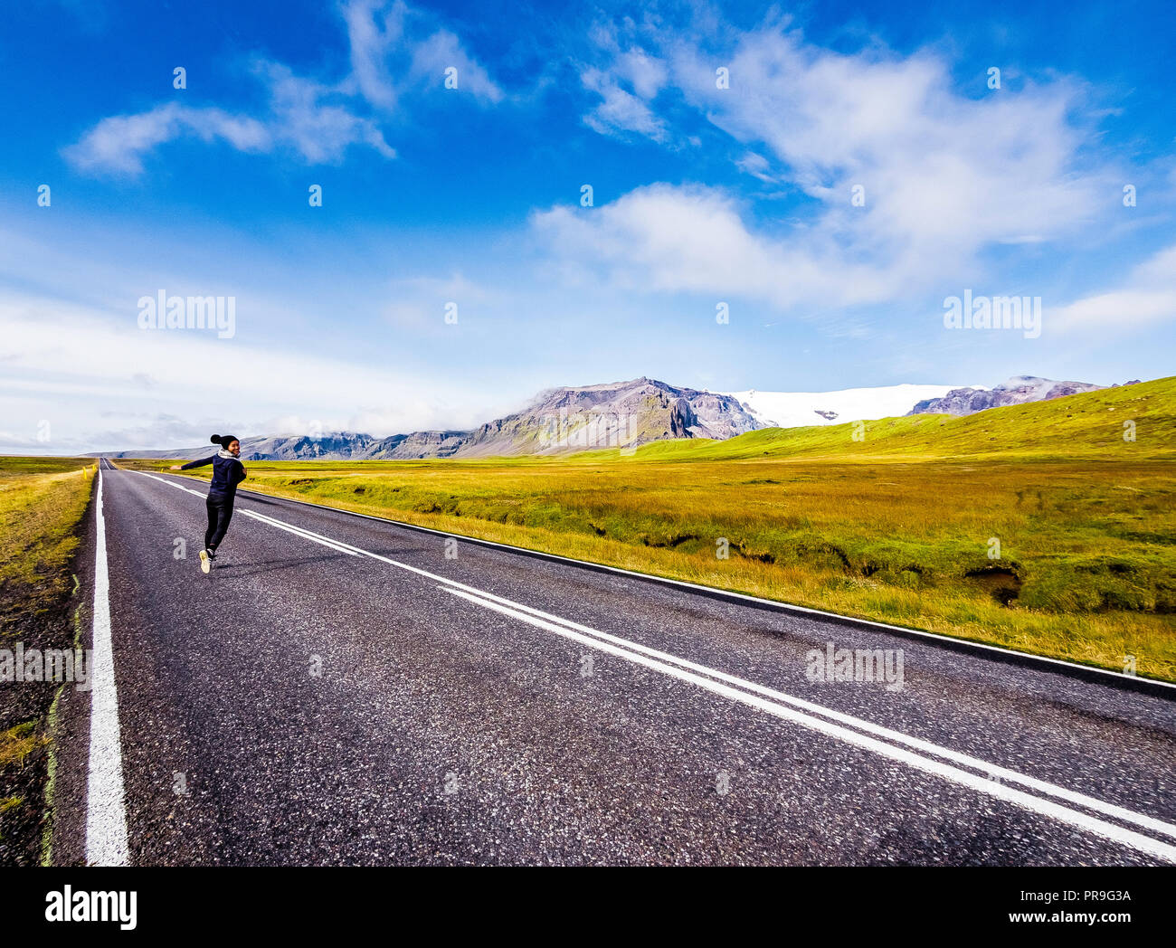 Female running landscape hi-res stock photography and images - Alamy