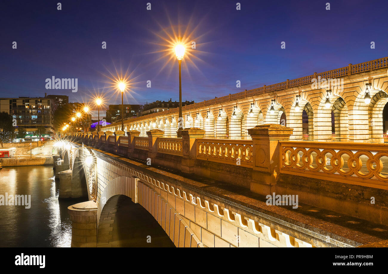The Bercy bridge at night, Paris, France Stock Photo - Alamy
