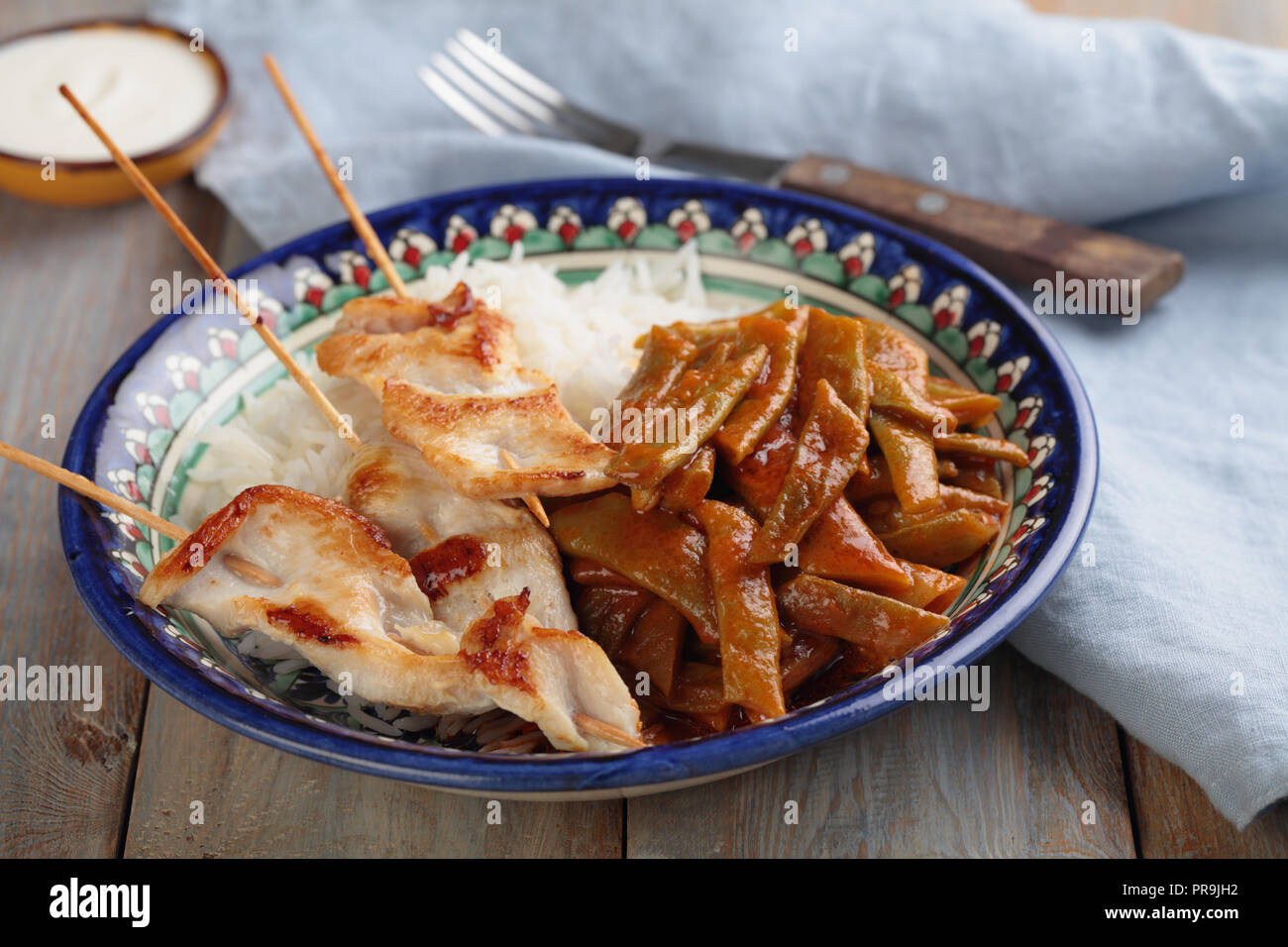 Chicken on sticks hi-res stock photography and images - Alamy