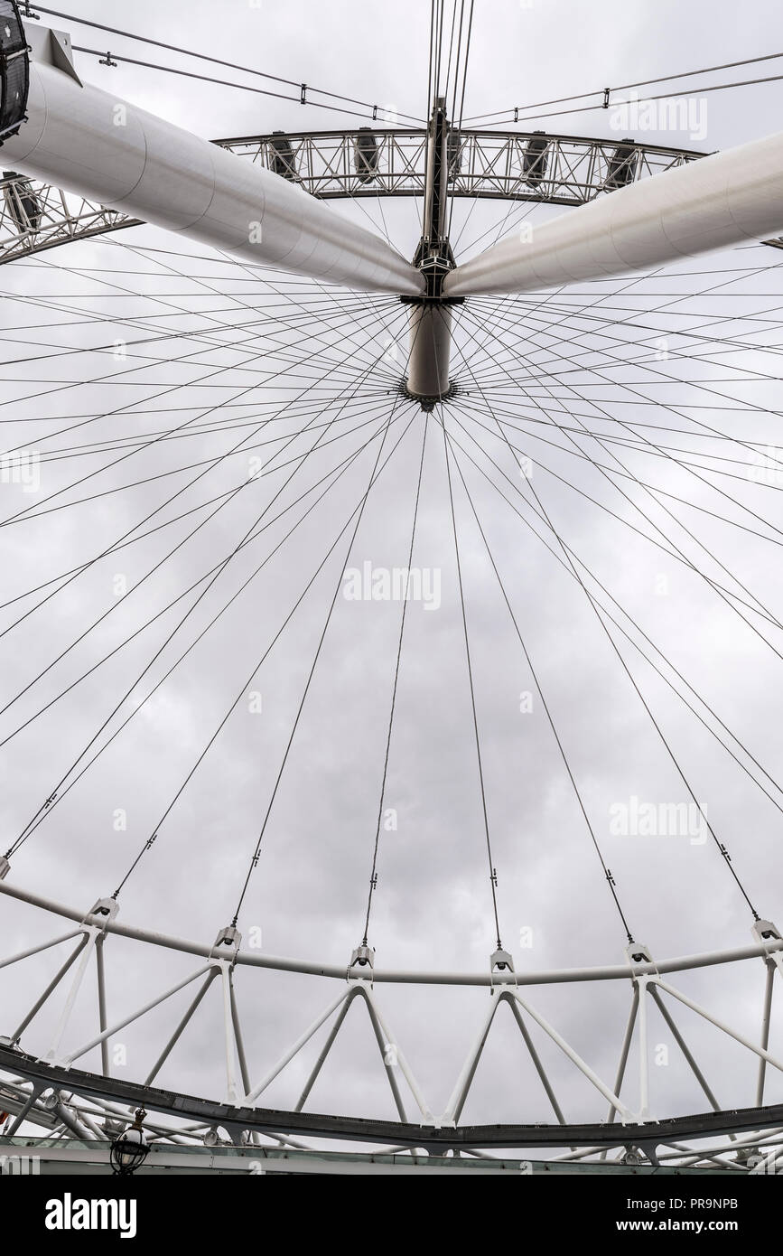 London, United Kingdom - January 4, 2018: Metal structure of a ferris ...