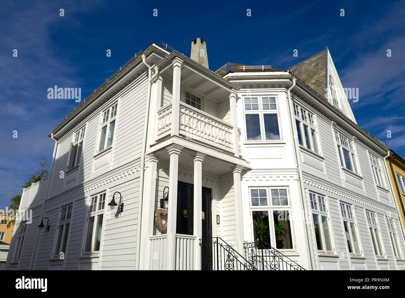 Norwegian house hi-res stock photography and images - Alamy