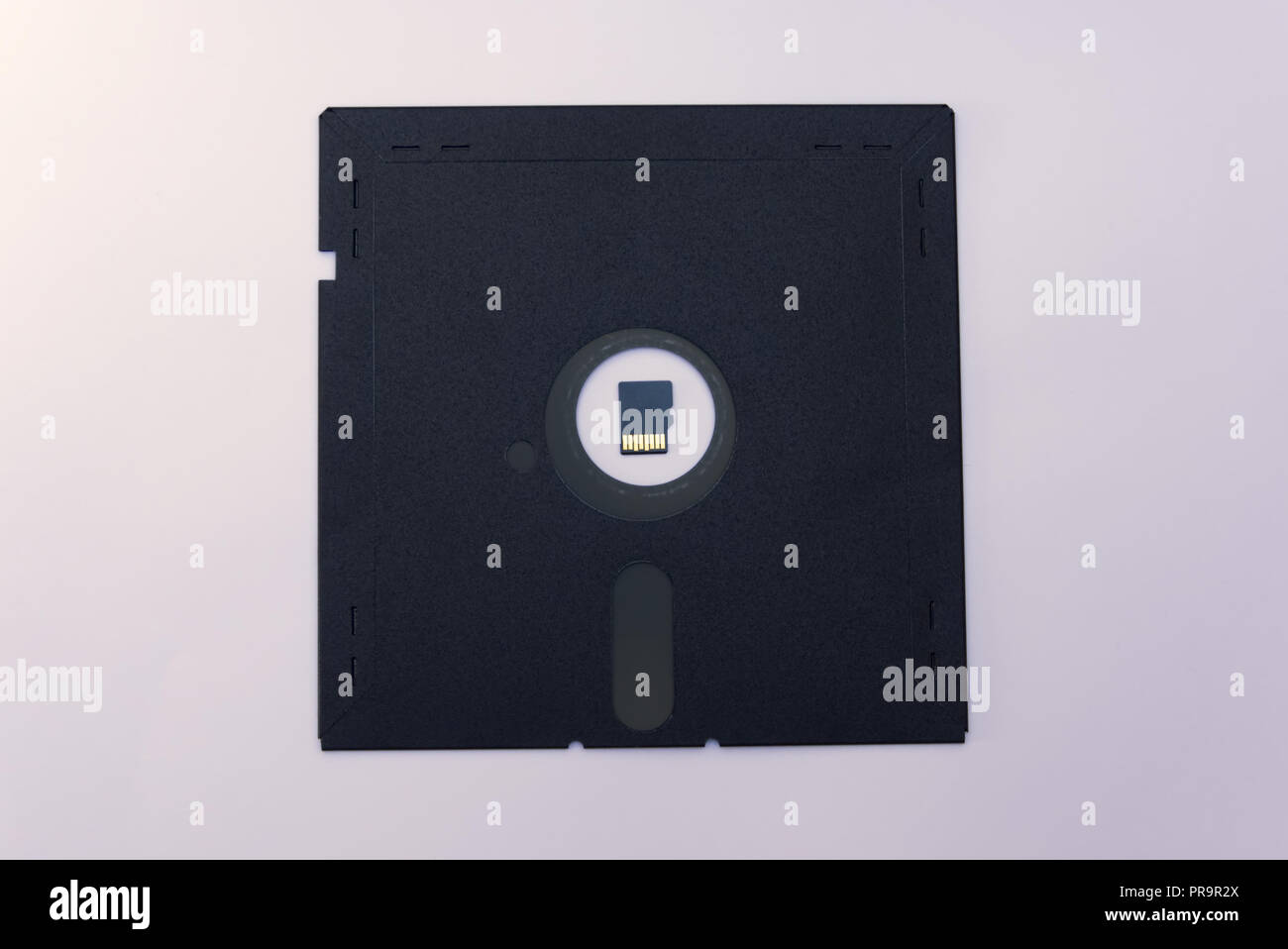 5 25 inch diskette vs micro sd hi-res stock photography and images - Alamy