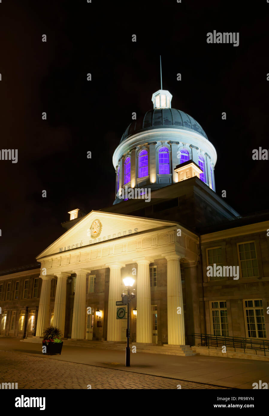 Bonsecours Market, at night, Marché Bonsecours Stock Photo - Alamy
