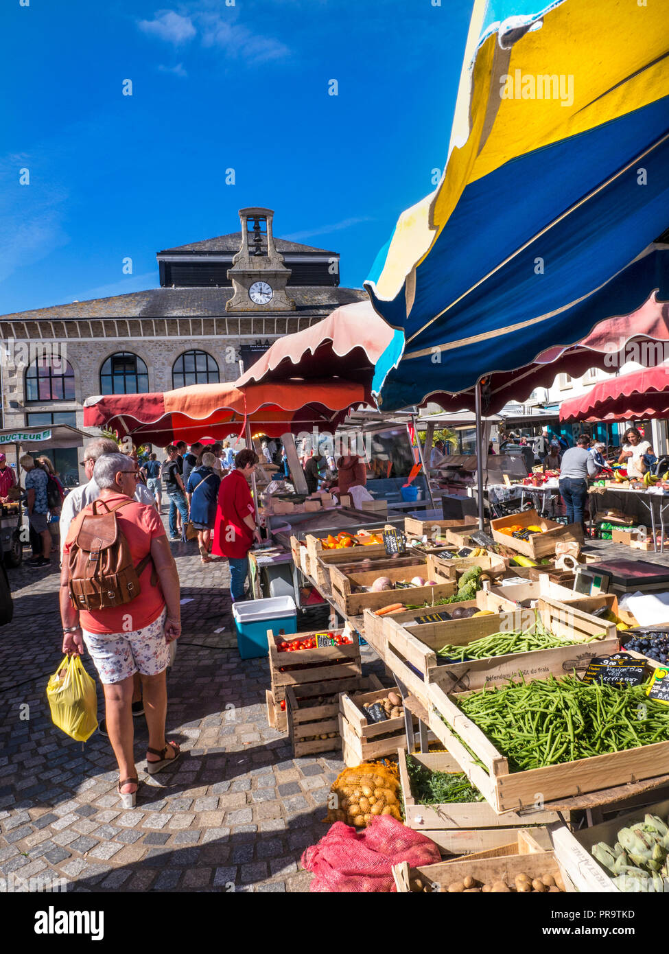 CONCARNEAU OUTDOOR MARKET Fresh French Produce on sale at market day in ...