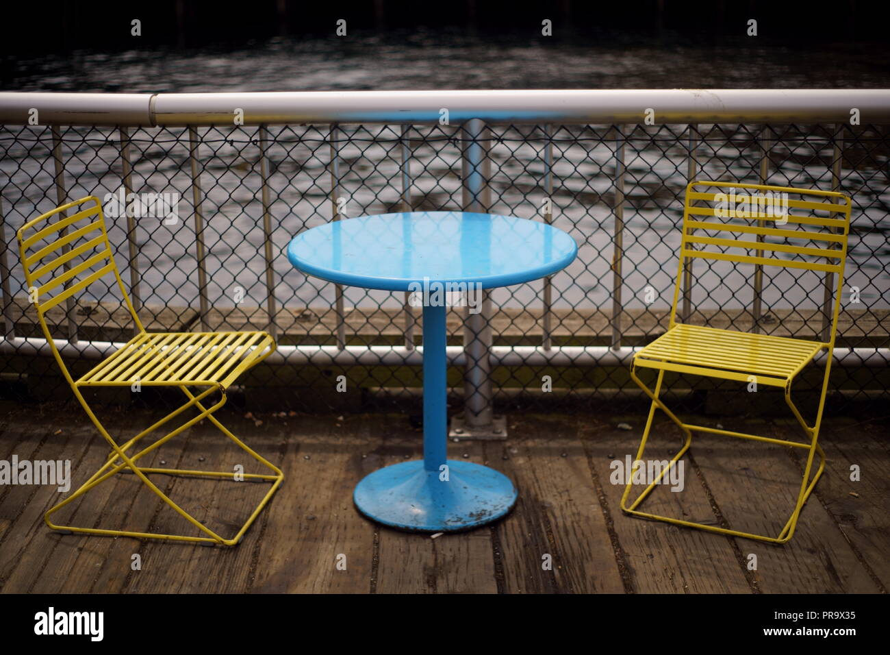 Cabaret table hi-res stock photography and images - Alamy