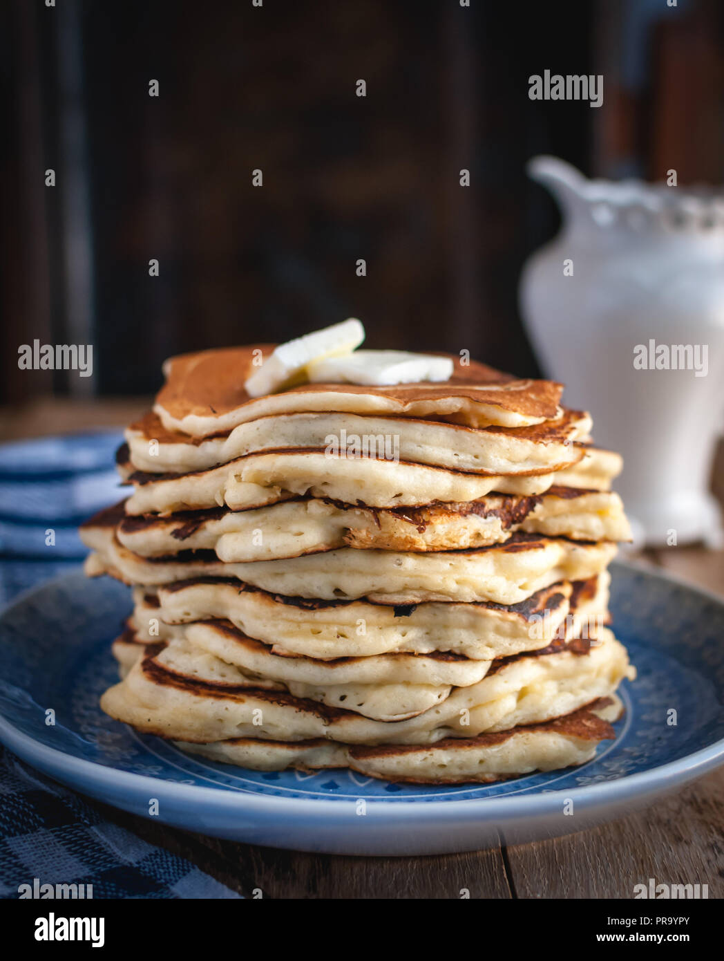 American pancakes stack maple syrup hi-res stock photography and images ...