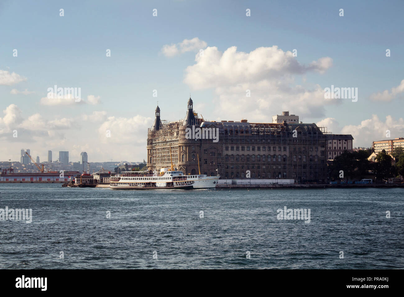 Asian ferry hi-res stock photography and images - Alamy