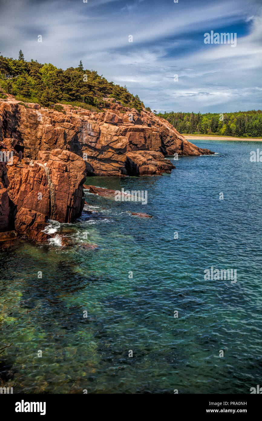 Thunder hole acadia national park hi-res stock photography and images ...