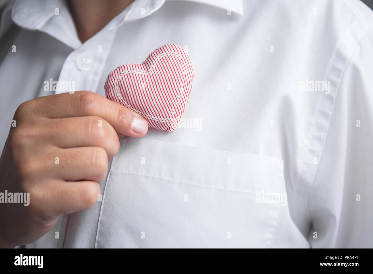 Hands holding cloth hi-res stock photography and images - Alamy