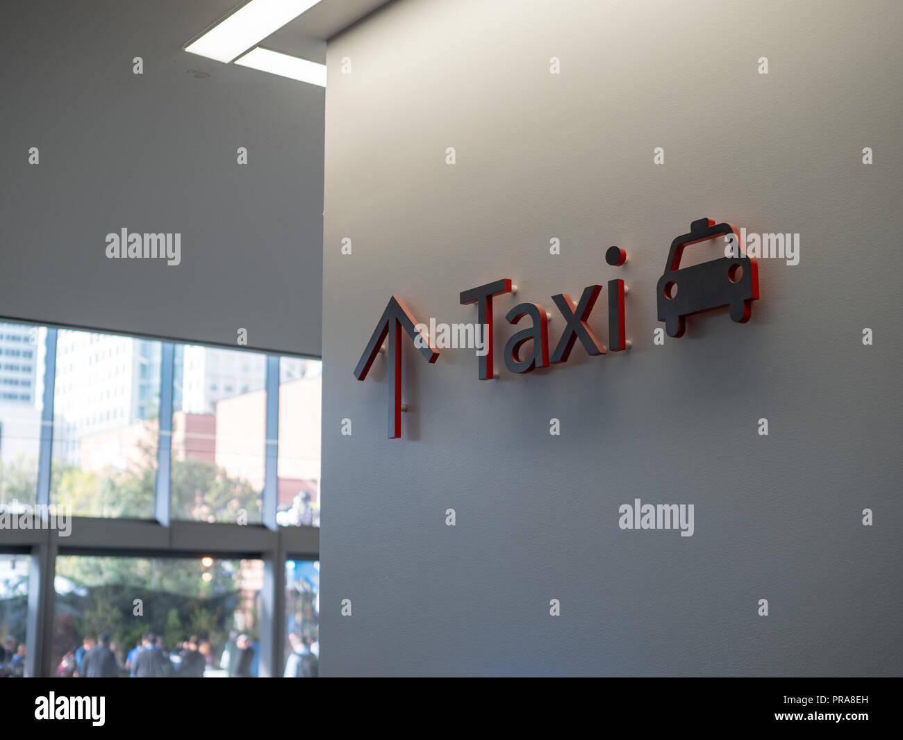 Motorway vehicle hi-res stock photography and images - Alamy