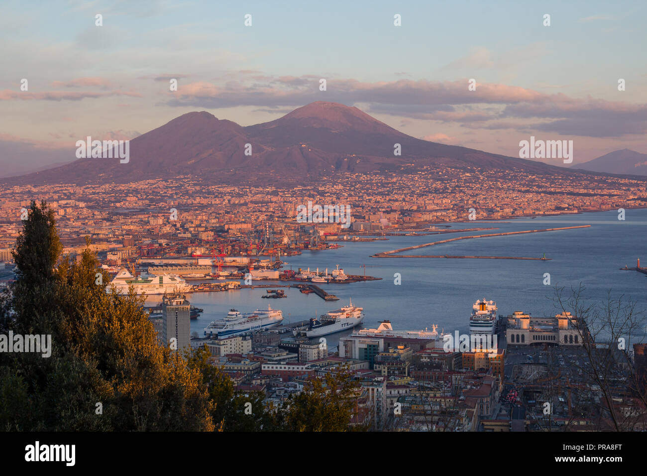 Naples bay water hi-res stock photography and images - Alamy