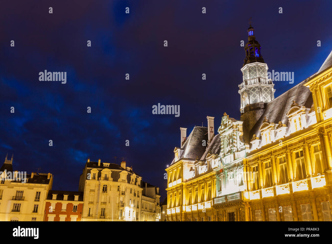 Reims city hi-res stock photography and images - Alamy