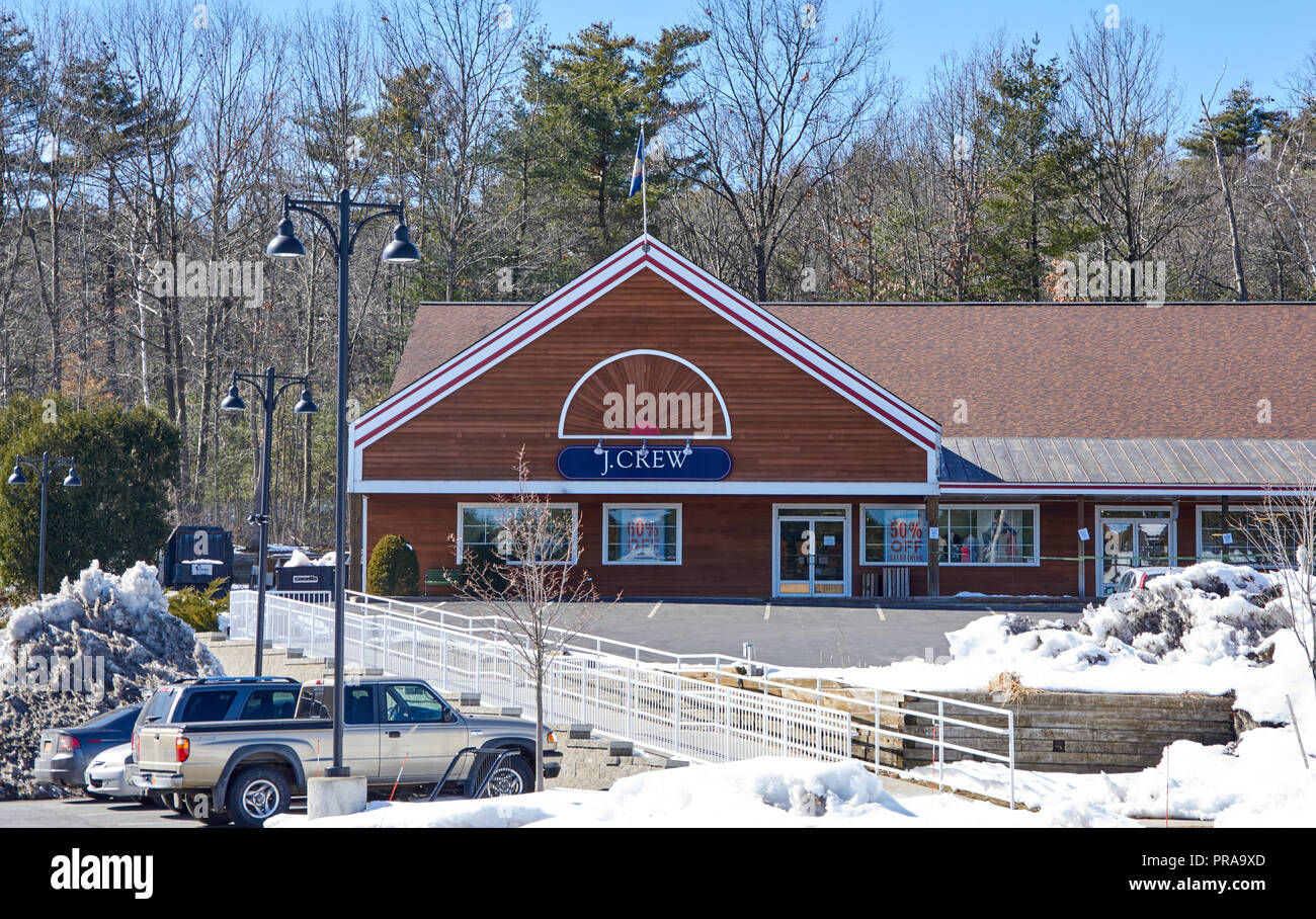 Factory outlet sign signage hi-res stock photography and images - Alamy