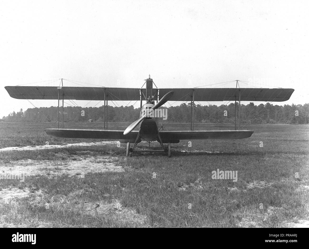 Standard j r airplane hi-res stock photography and images - Alamy