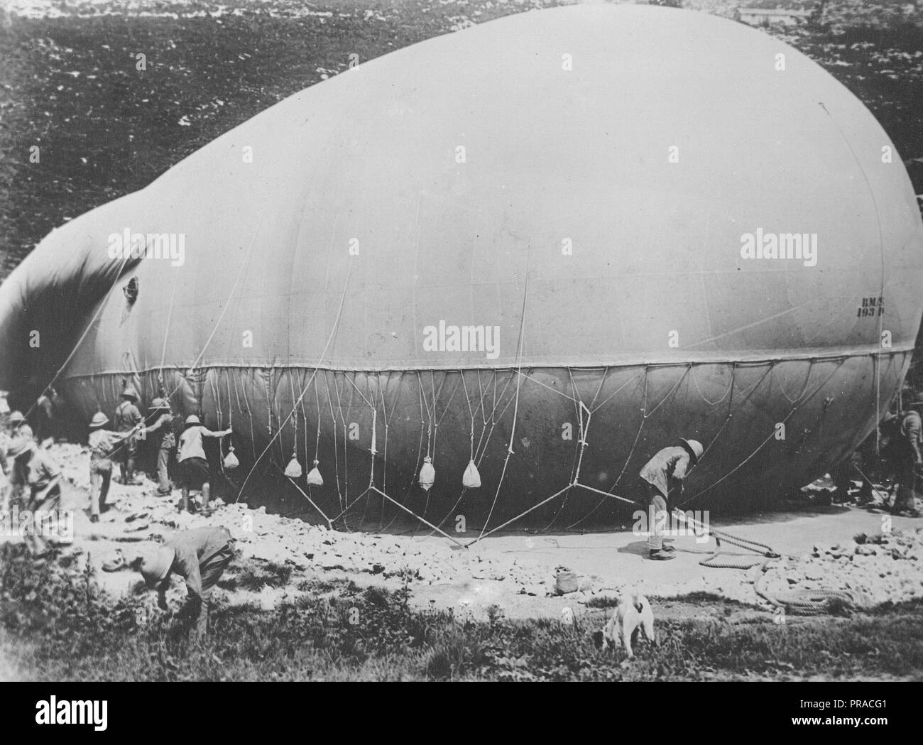Making fast a British Observation Balloon in Mespotamia. British ...