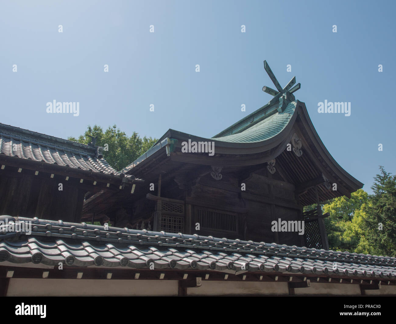 Shinto jinja, roof tiles in the sun, Ojyamazumi Shrine, Imabari, Ehime ...
