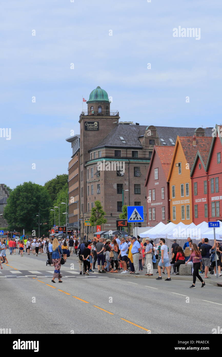 The farmer's market along the UNESCO World Heritage Site, Bryggen ...