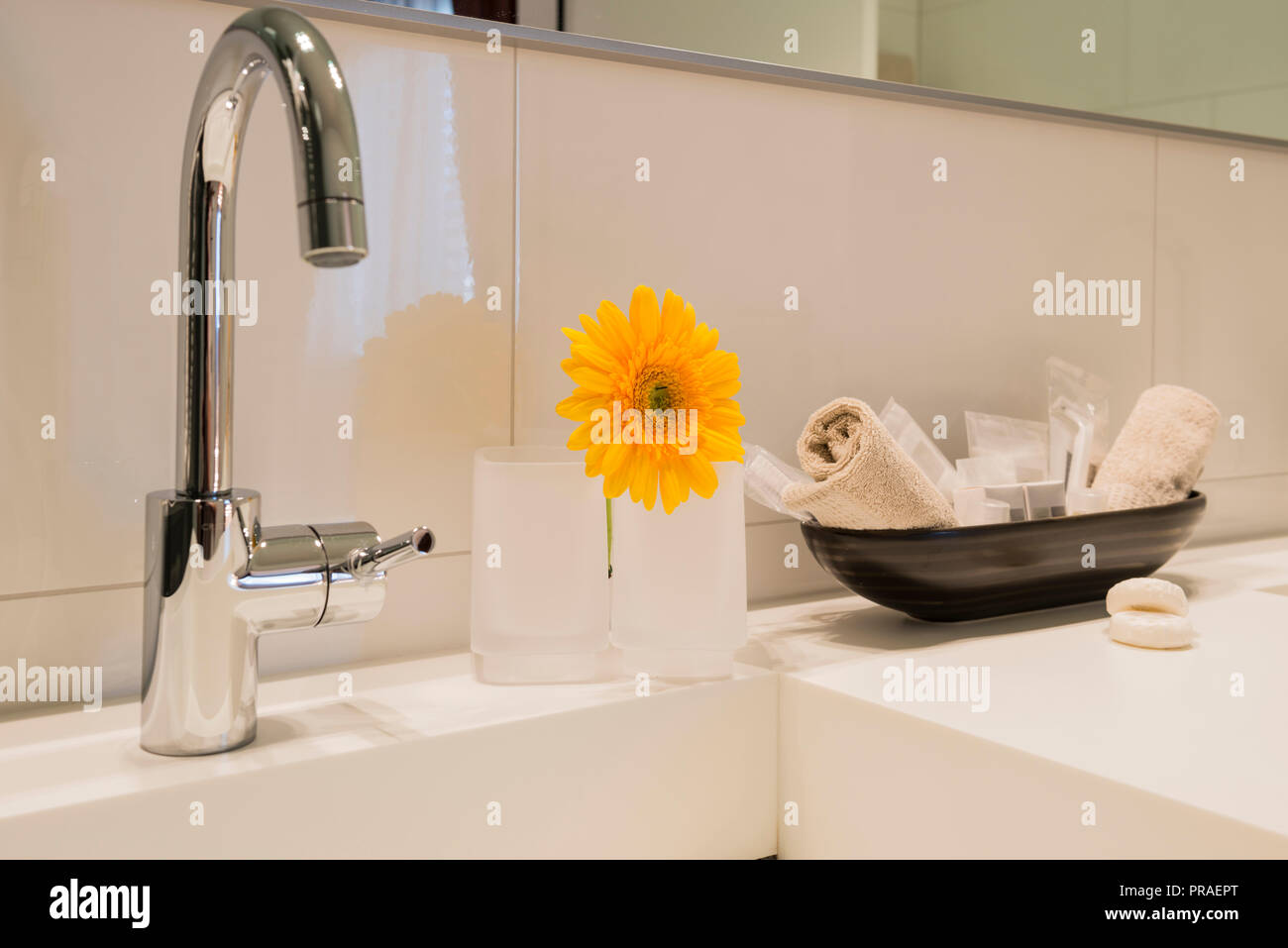 Bathroom luxury restaurant hi-res stock photography and images - Alamy