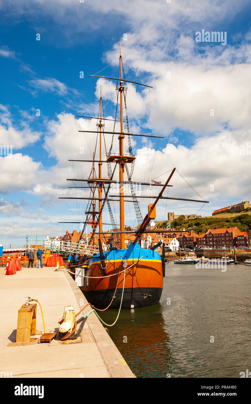 Hms endeavour captain cook hi-res stock photography and images - Alamy