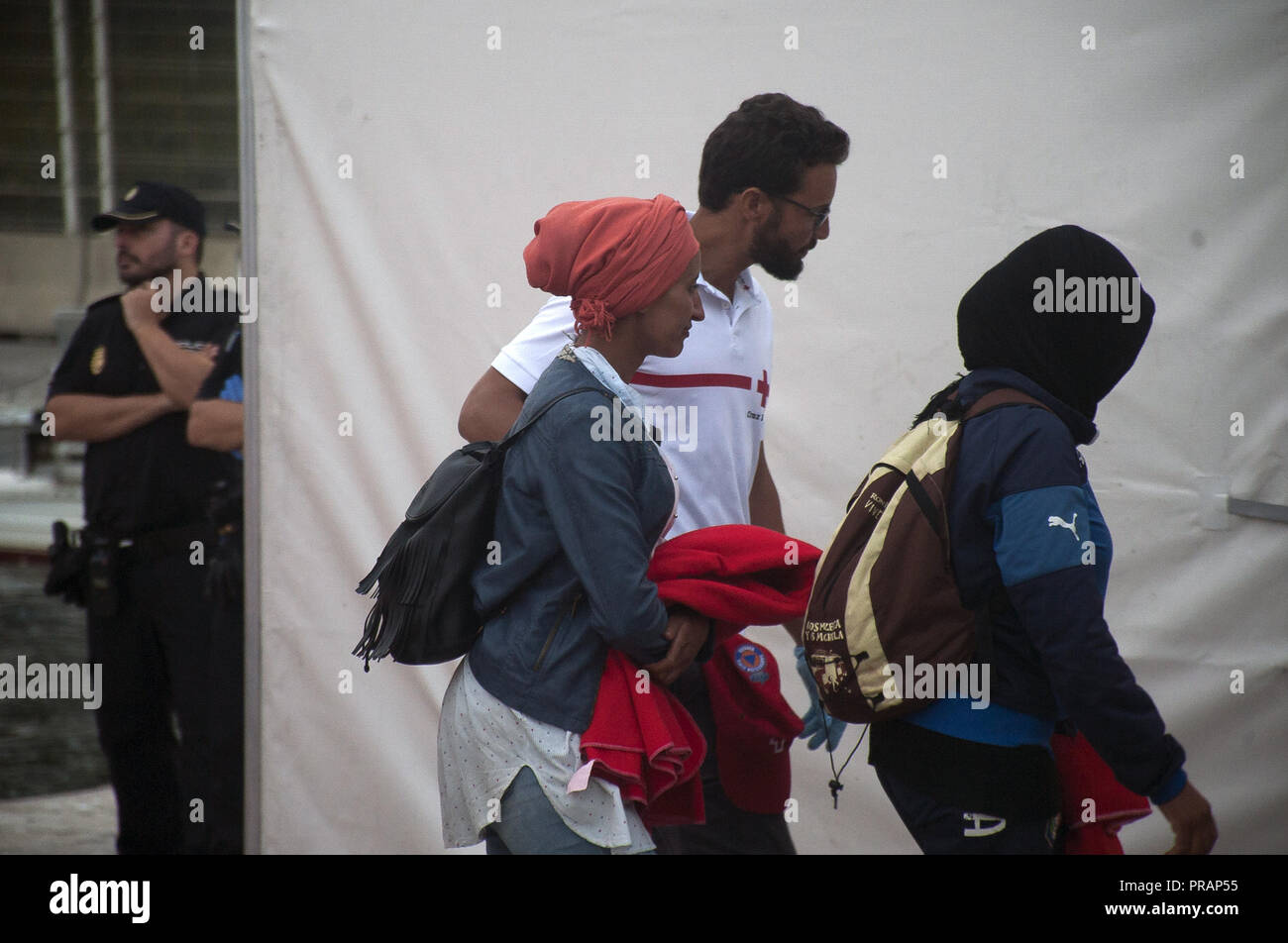 Malaga, MALAGA, Spain. 30th Sep, 2018. Moroccan migrants women are seen ...