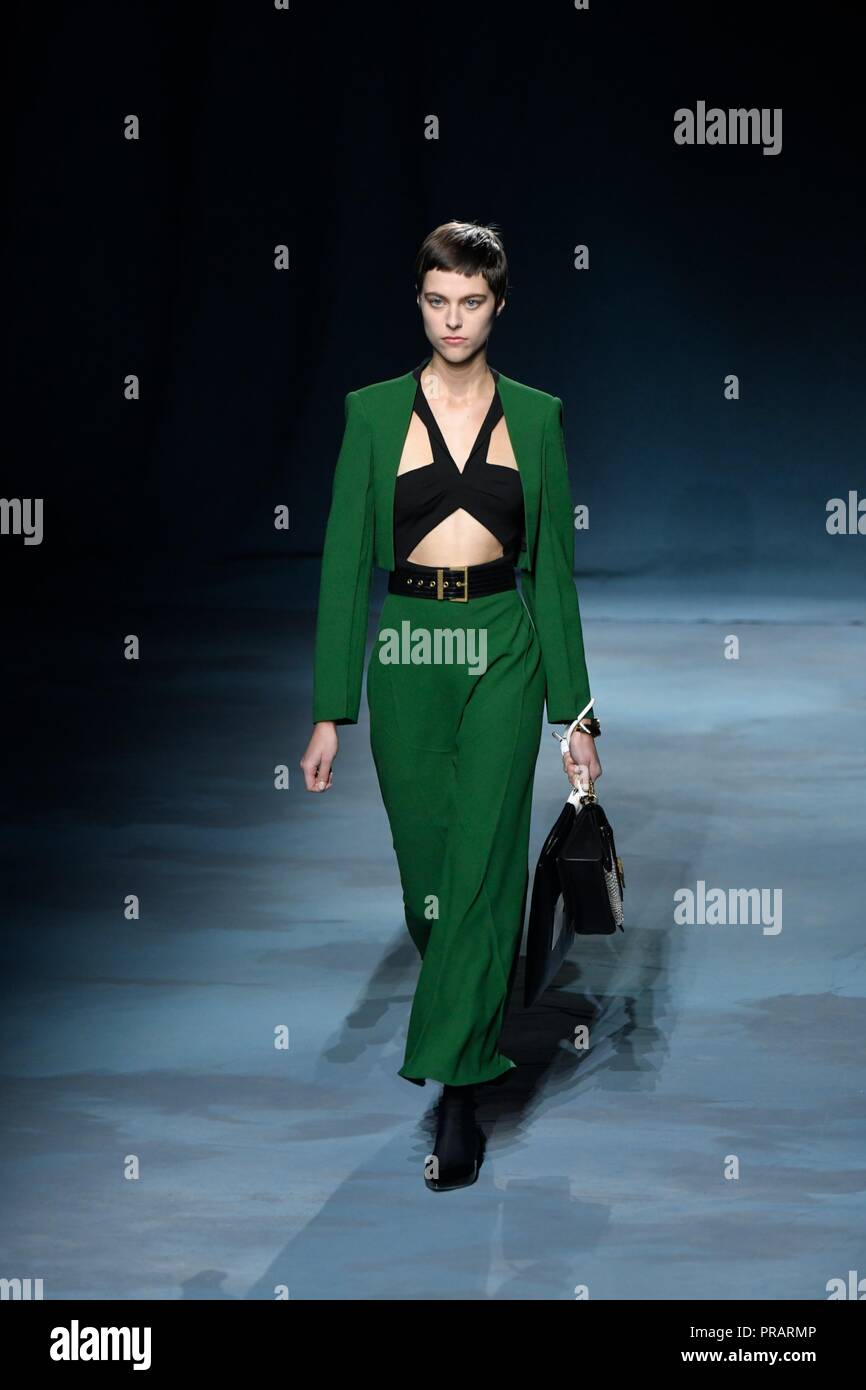 Spring 2018 givenchy hi-res stock photography and images - Alamy