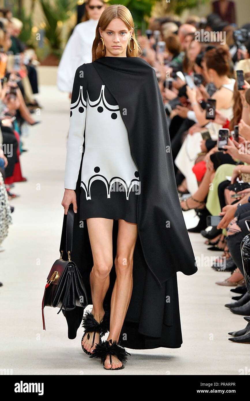 Valentino model hi-res stock photography and images - Alamy