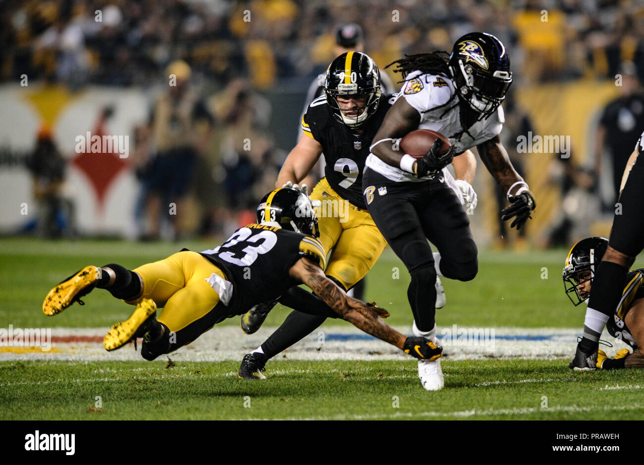 Alex collins ravens hi-res stock photography and images - Alamy