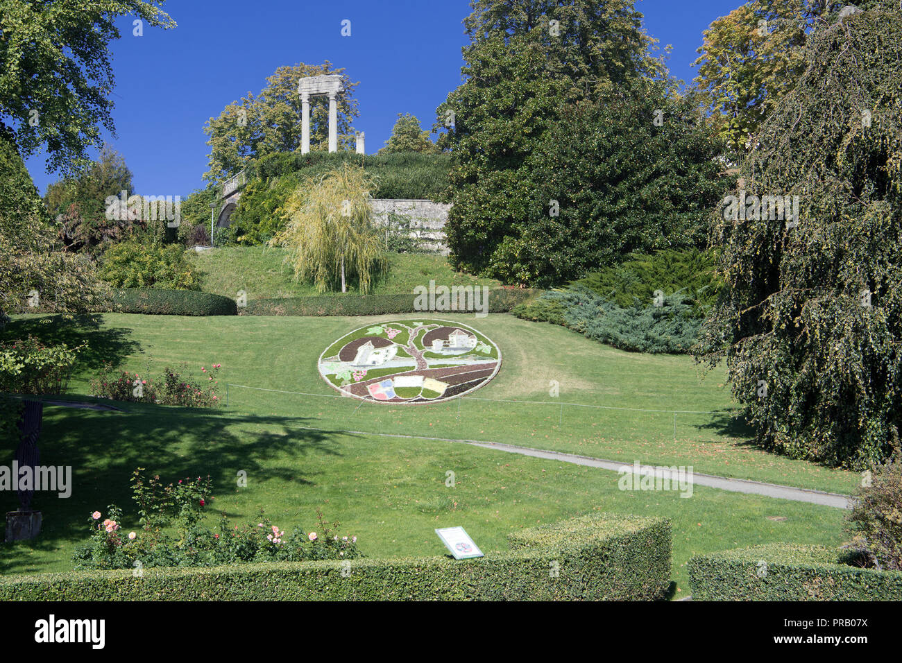 Nyon, Switzerland. 26th Sep, 2018. The Roman columns stand on the ...