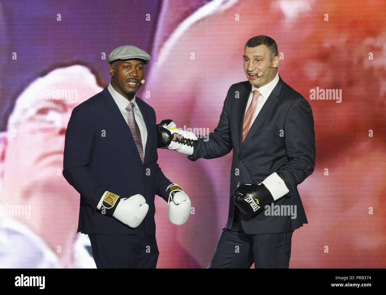 Kiev, Ukraine. 1st Oct, 2018. Former Boxing Champion LENNOX LEWIS (L ...