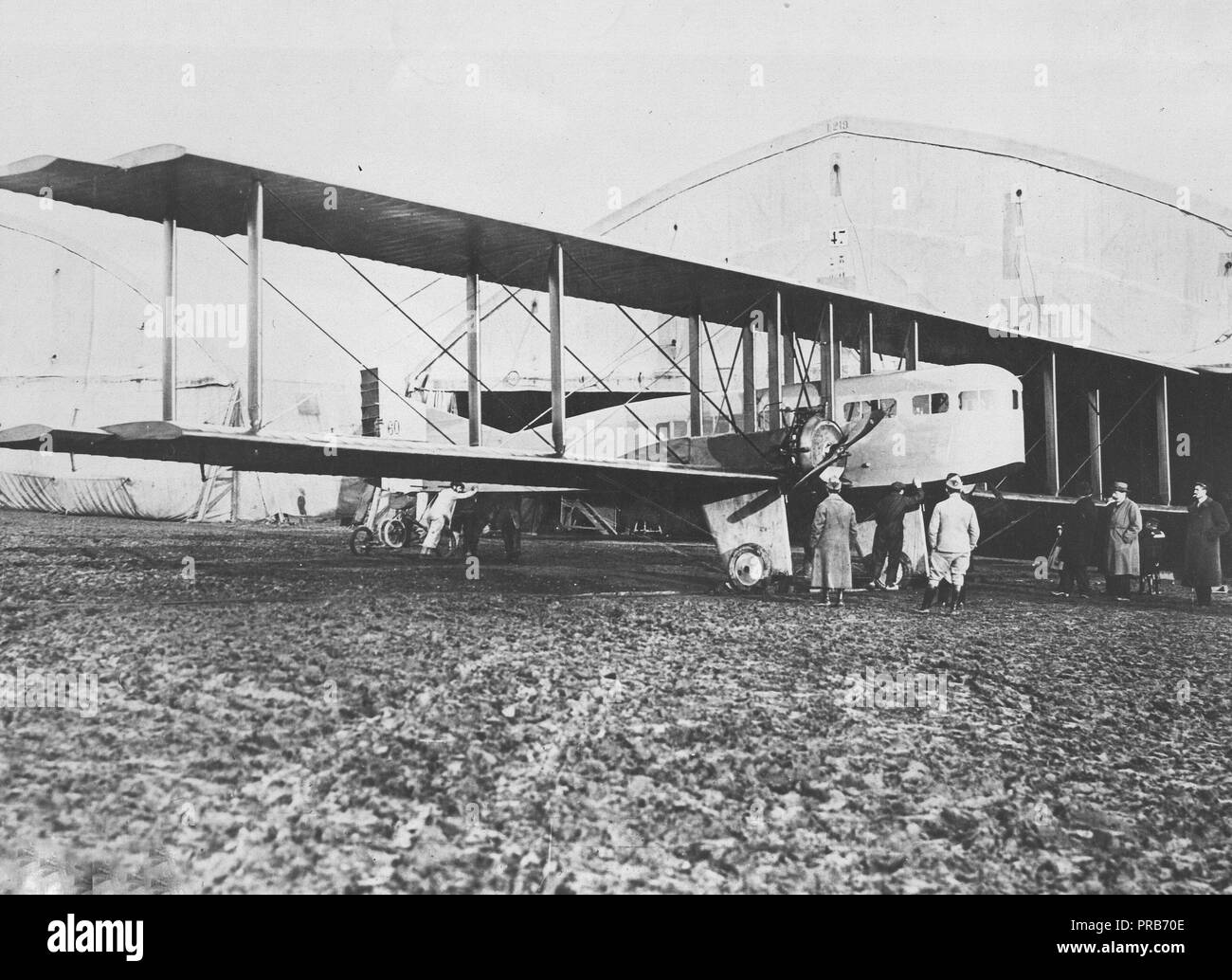 1900's bus london hi-res stock photography and images - Alamy