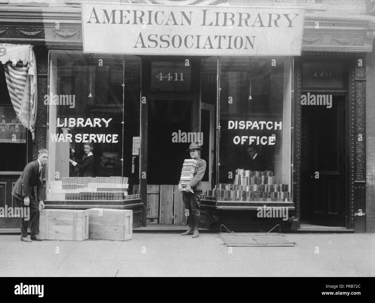 War service library hi-res stock photography and images - Alamy