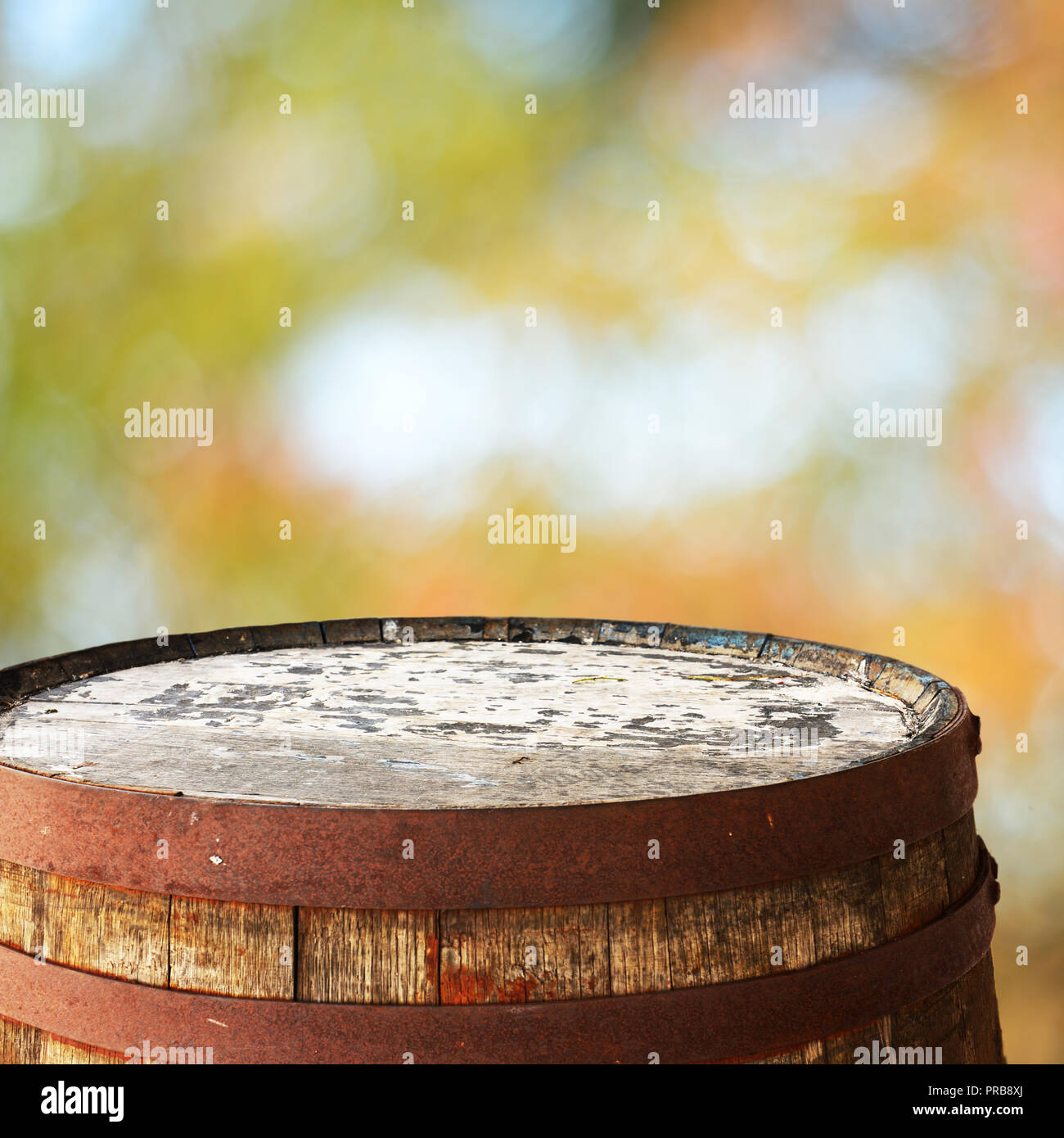 Barrel top as background for display montages Stock Photo - Alamy