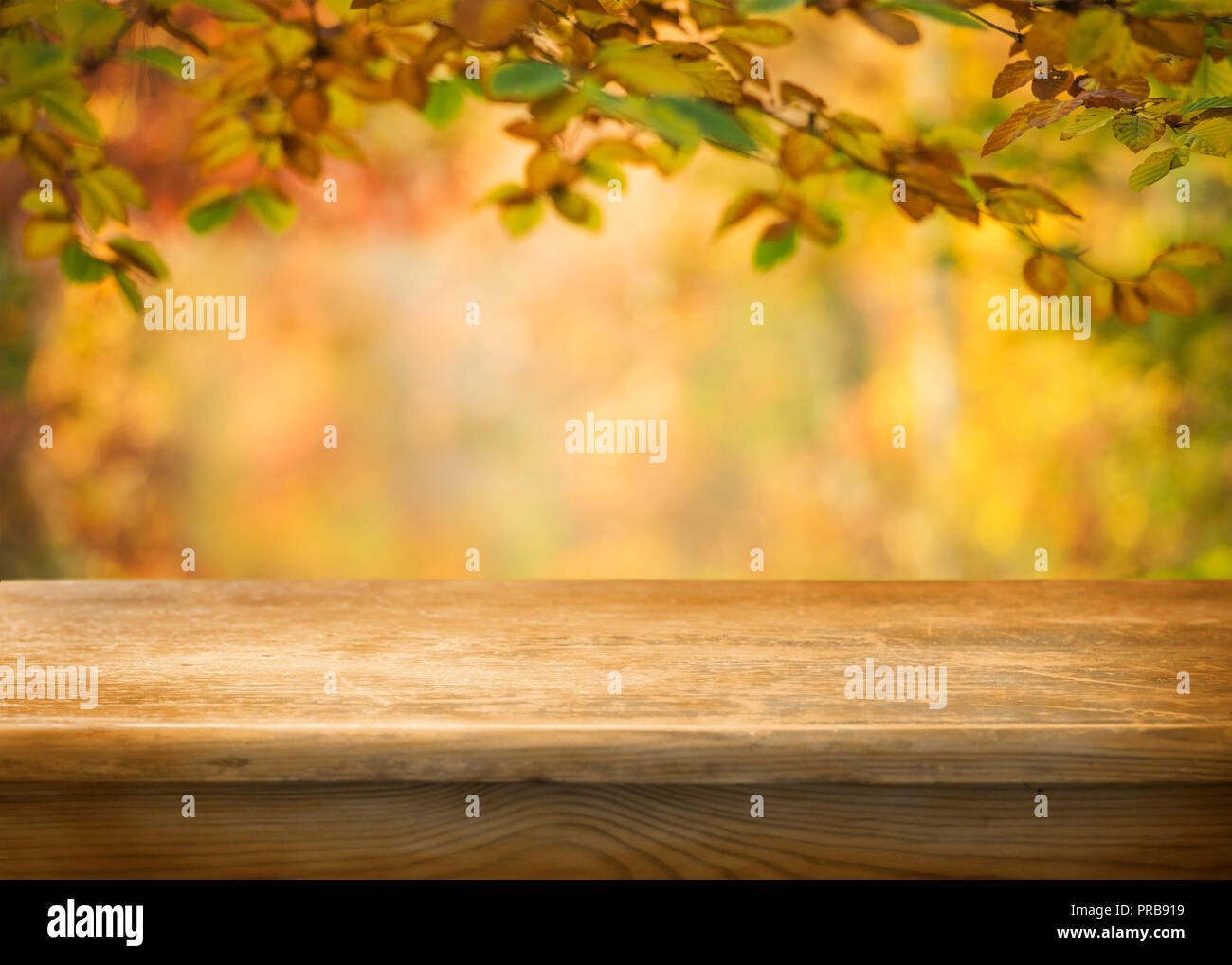 Empty table for display montages Stock Photo - Alamy