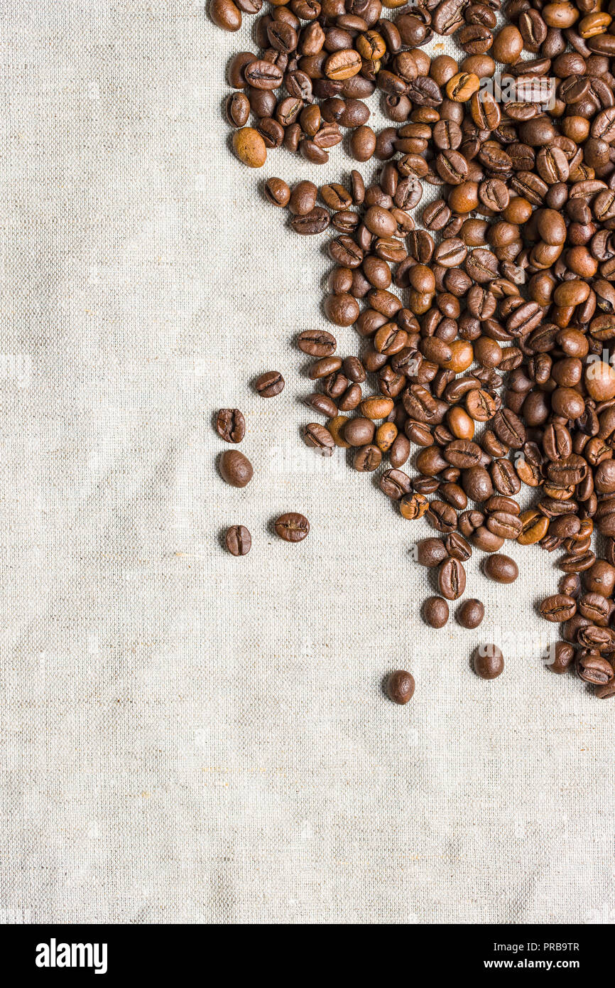 Roasted coffee beans. Top view Stock Photo - Alamy