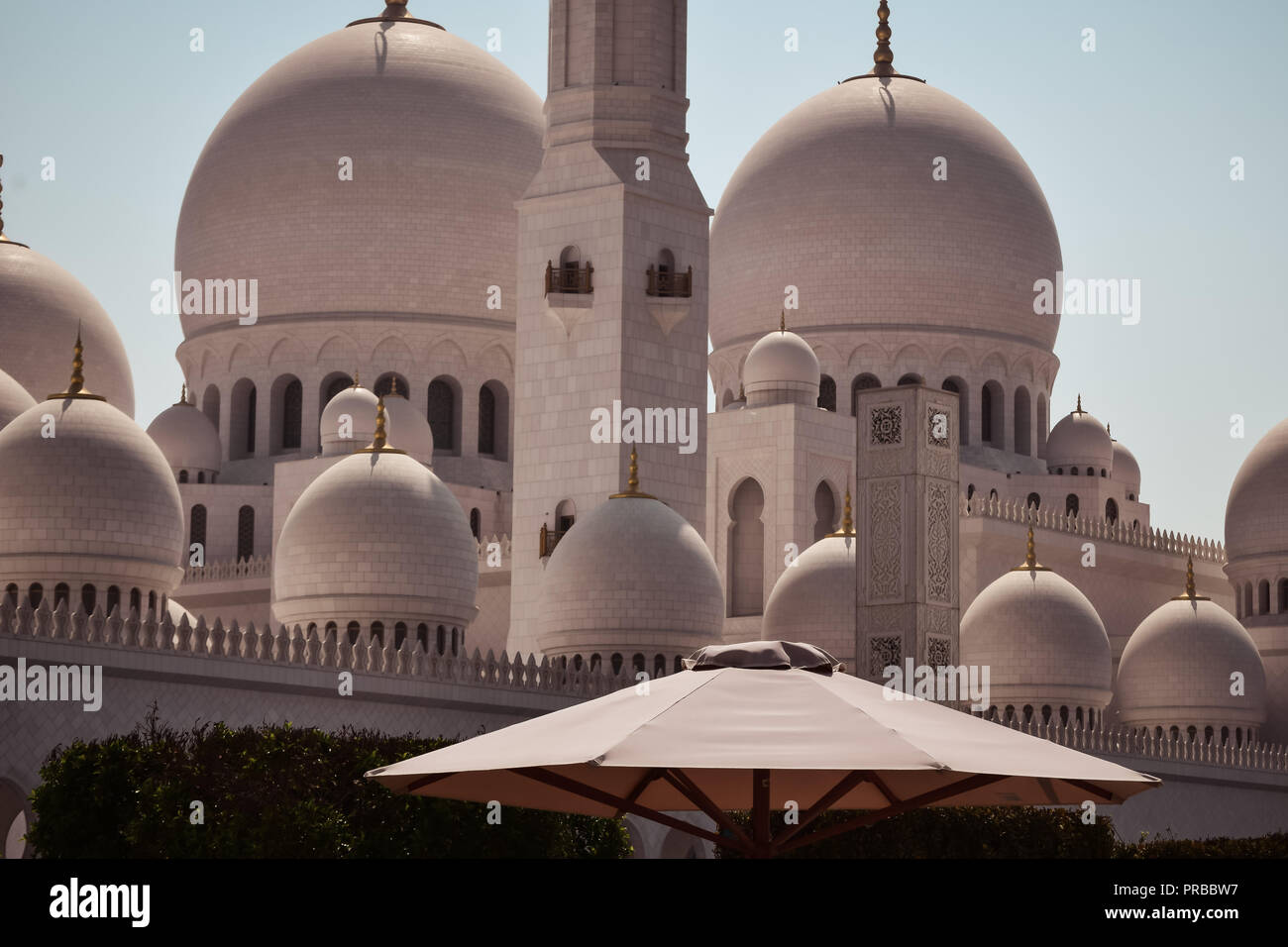 Arabic oriental islamic style geometric pattern. Arch shape ...