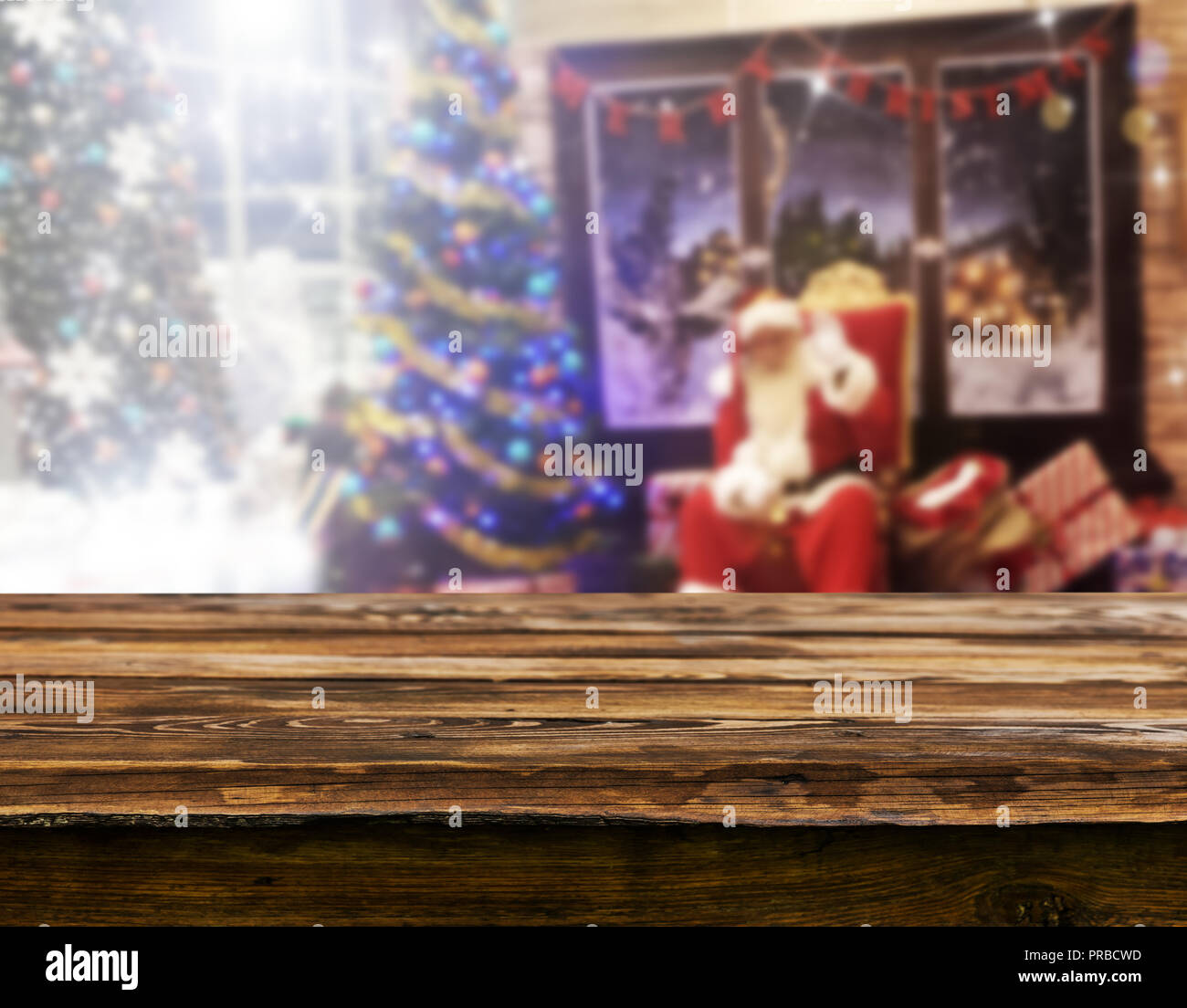 Empty christmas table background Stock Photo - Alamy
