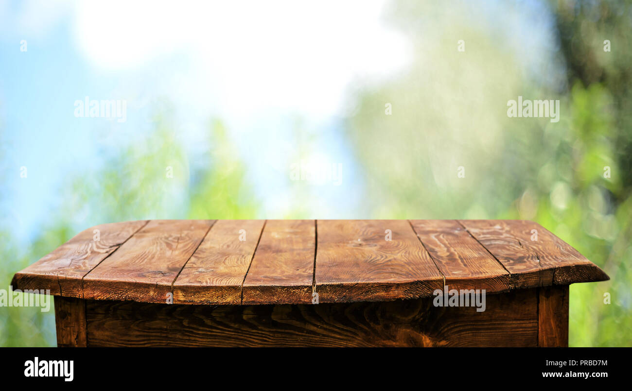 Empty wooden table background Stock Photo - Alamy