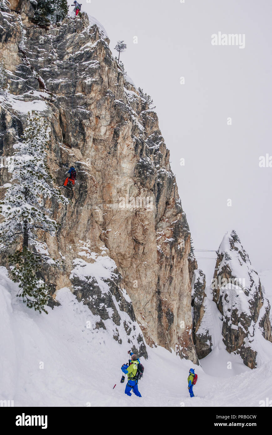 Off piste skiers hi-res stock photography and images - Alamy